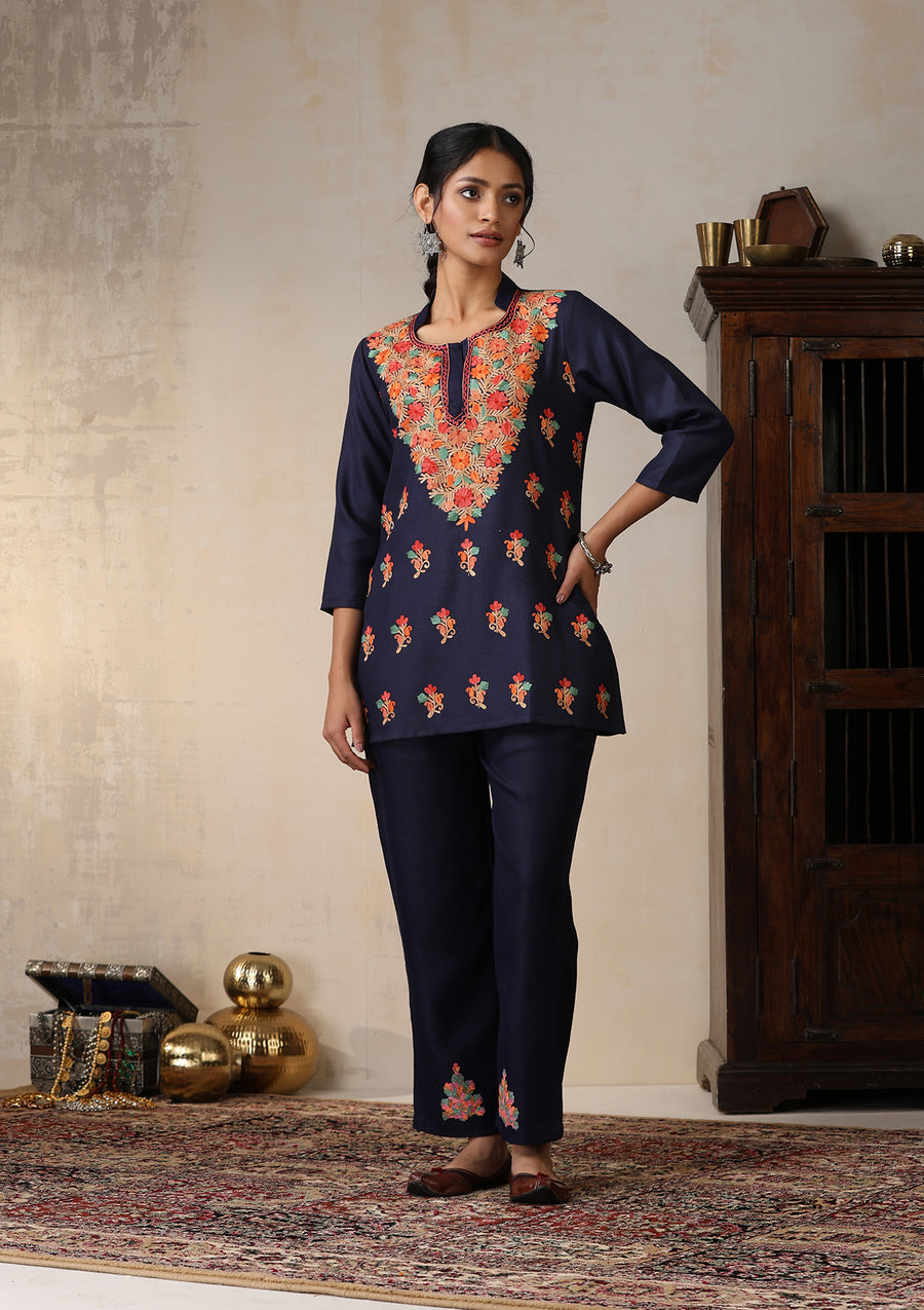 Chikankari Kurti Online - Hand Embroidered Chikankari Kurtas for Women ...