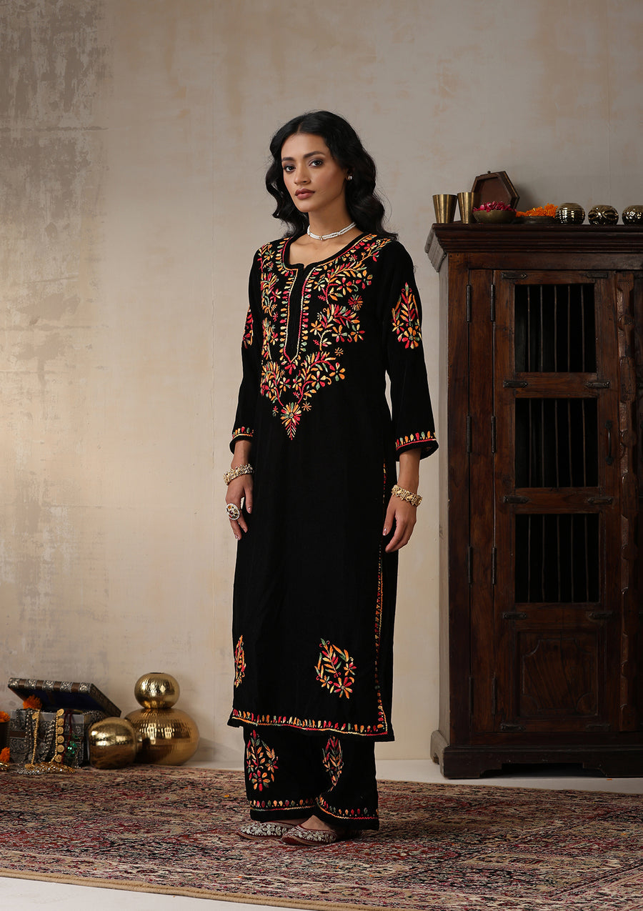 Chikankari Kurti Online - Hand Embroidered Chikankari Kurtas for Women ...